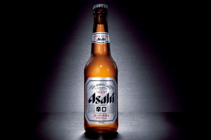 Asahi Super Dry conquista l'Italia con il suo gusto "Karakuchi"!